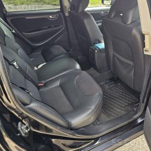 Melns Volvo XC70 2007 Rīga, ar dzinēja tilpumu 2.40 L un nobraukumu 398 tūkst. km par 4540 €, foto 13 vietnē AUTOMOTO.COM.LV