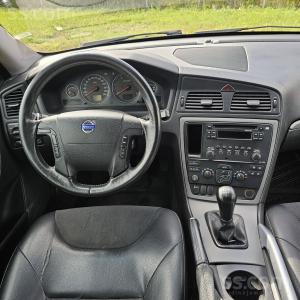Melns Volvo XC70 2007 Rīga, ar dzinēja tilpumu 2.40 L un nobraukumu 398 tūkst. km par 4540 €, foto 15 vietnē AUTOMOTO.COM.LV