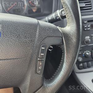 Melns Volvo XC70 2007 Rīga, ar dzinēja tilpumu 2.40 L un nobraukumu 398 tūkst. km par 4540 €, foto 20 vietnē AUTOMOTO.COM.LV