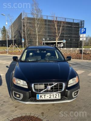 Black Volvo XC70 2007 in Cesis, with an engine capacity of 2.40 L and mileage of 483 thousand km for 3800 €, photo 3 on AUTOMOTO.COM.LV