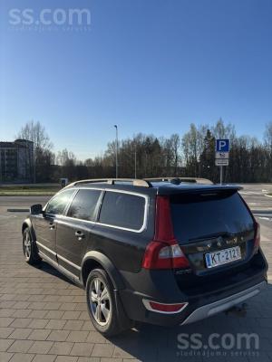 Black Volvo XC70 2007 in Cesis, with an engine capacity of 2.40 L and mileage of 483 thousand km for 3800 €, photo 5 on AUTOMOTO.COM.LV