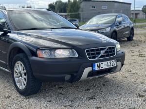 Melns Volvo XC70 2007 Valmiera, ar dzinēja tilpumu 2.40 L un nobraukumu 299 tūkst. km par 3400 €, foto 4 vietnē AUTOMOTO.COM.LV