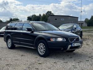 Melns Volvo XC70 2007 Valmiera, ar dzinēja tilpumu 2.40 L un nobraukumu 299 tūkst. km par 3400 €, foto 5 vietnē AUTOMOTO.COM.LV