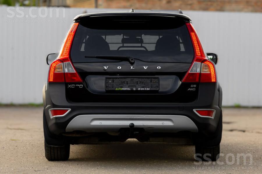 Melns Volvo XC70 2007 Jelgava, ar dzinēja tilpumu 2.40 L un nobraukumu 280 tūkst. km par 5500 €, foto 6 vietnē AUTOMOTO.COM.LV