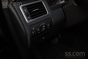 Melns Volvo XC70 2007 Jelgava, ar dzinēja tilpumu 2.40 L un nobraukumu 280 tūkst. km par 5500 €, foto 8 vietnē AUTOMOTO.COM.LV