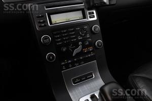 Melns Volvo XC70 2007 Jelgava, ar dzinēja tilpumu 2.40 L un nobraukumu 280 tūkst. km par 5500 €, foto 13 vietnē AUTOMOTO.COM.LV