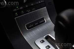 Melns Volvo XC70 2007 Jelgava, ar dzinēja tilpumu 2.40 L un nobraukumu 280 tūkst. km par 5500 €, foto 14 vietnē AUTOMOTO.COM.LV