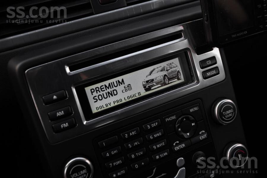 Melns Volvo XC70 2007 Jelgava, ar dzinēja tilpumu 2.40 L un nobraukumu 280 tūkst. km par 5500 €, foto 16 vietnē AUTOMOTO.COM.LV