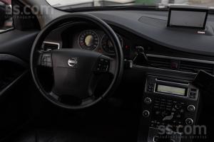 Melns Volvo XC70 2007 Jelgava, ar dzinēja tilpumu 2.40 L un nobraukumu 280 tūkst. km par 5500 €, foto 25 vietnē AUTOMOTO.COM.LV