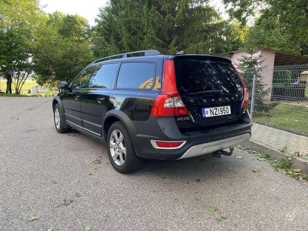 Melns Volvo XC70 2007 Raseiniai, ar dzinēja tilpumu 2.40 L un nobraukumu 365 tūkst. km par 5200 €, foto 7 vietnē AUTOMOTO.COM.LV