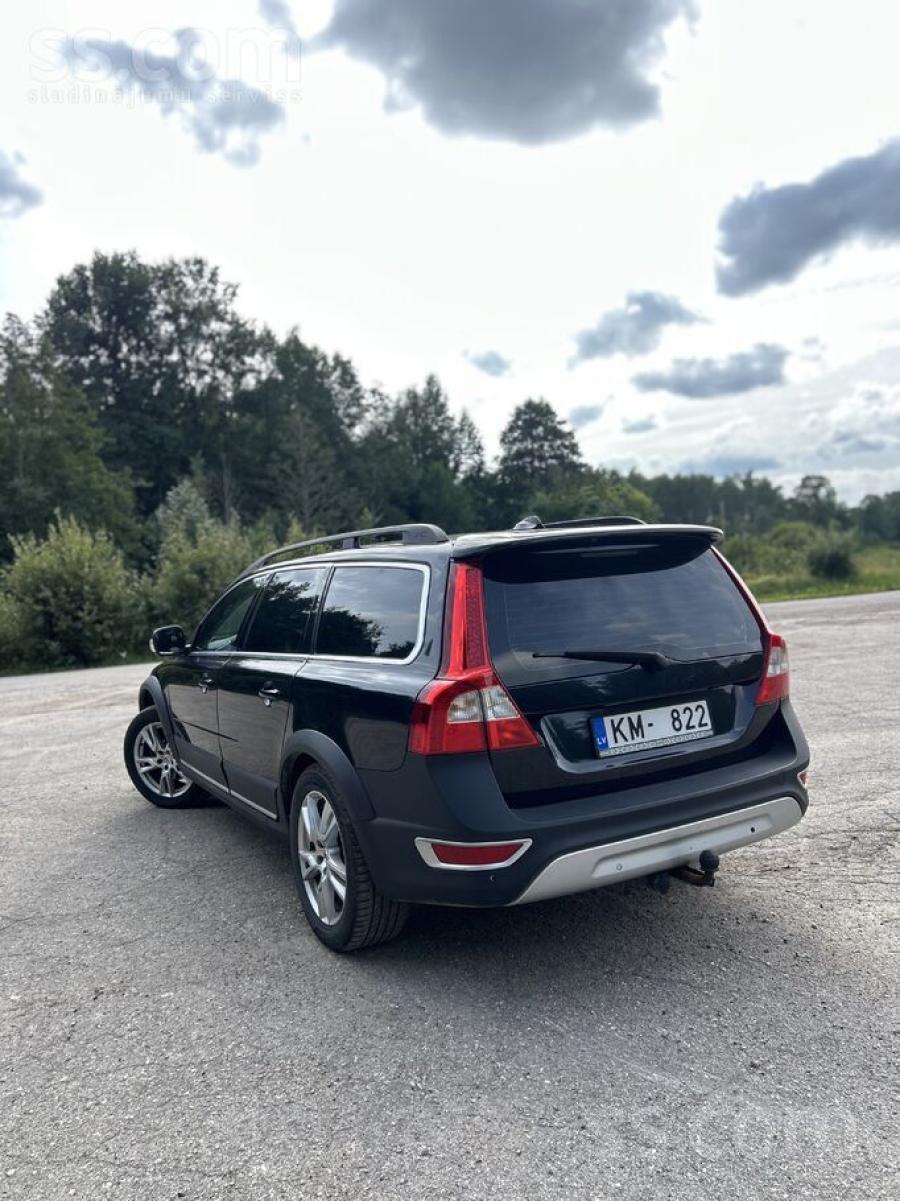 Melns Volvo XC70 2007 Balvi, ar dzinēja tilpumu 2.40 L un nobraukumu 423 tūkst. km par 5500 €, foto 5 vietnē AUTOMOTO.COM.LV
