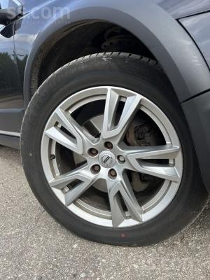 Melns Volvo XC70 2007 Balvi, ar dzinēja tilpumu 2.40 L un nobraukumu 423 tūkst. km par 5500 €, foto 8 vietnē AUTOMOTO.COM.LV
