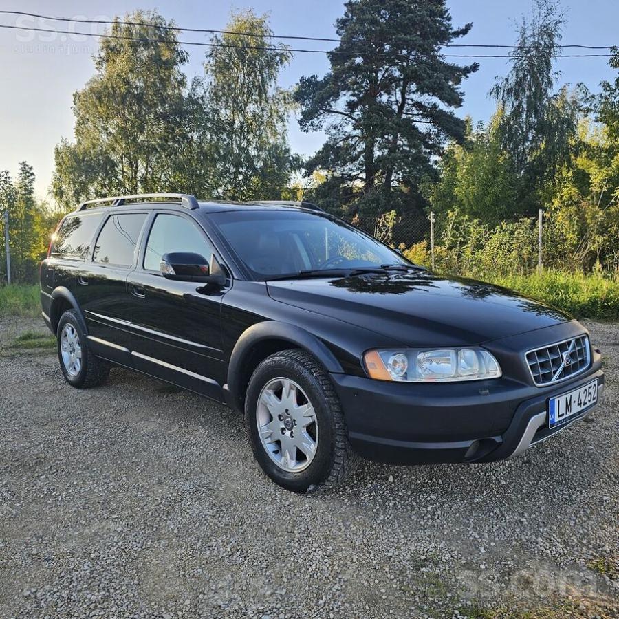 Melns Volvo XC70 2007 Rīga, ar dzinēja tilpumu 2.40 L un nobraukumu 0 tūkst. km par 3950 €, foto 1 vietnē AUTOMOTO.COM.LV