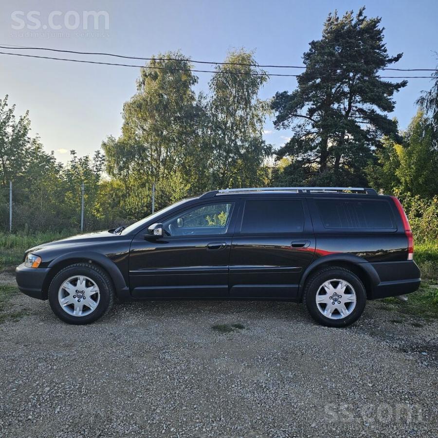 Melns Volvo XC70 2007 Rīga, ar dzinēja tilpumu 2.40 L un nobraukumu 0 tūkst. km par 3950 €, foto 9 vietnē AUTOMOTO.COM.LV