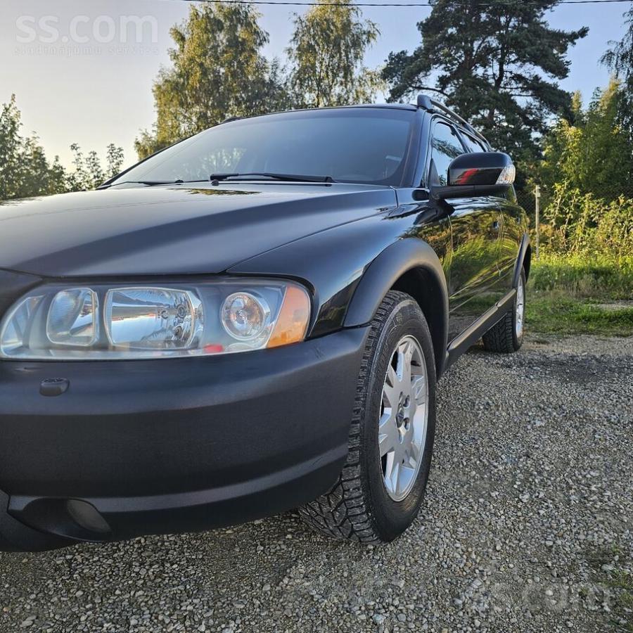 Melns Volvo XC70 2007 Rīga, ar dzinēja tilpumu 2.40 L un nobraukumu 0 tūkst. km par 3950 €, foto 10 vietnē AUTOMOTO.COM.LV