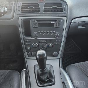 Melns Volvo XC70 2007 Rīga, ar dzinēja tilpumu 2.40 L un nobraukumu 0 tūkst. km par 3950 €, foto 14 vietnē AUTOMOTO.COM.LV