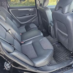 Melns Volvo XC70 2007 Rīga, ar dzinēja tilpumu 2.40 L un nobraukumu 0 tūkst. km par 3950 €, foto 20 vietnē AUTOMOTO.COM.LV
