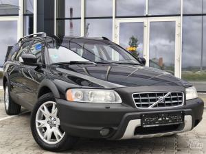 Black Volvo XC70 2007 in Vilnius, with an engine capacity of 2.40 L and mileage of 315 thousand km for 4580 €, photo 9 on AUTOMOTO.COM.LV