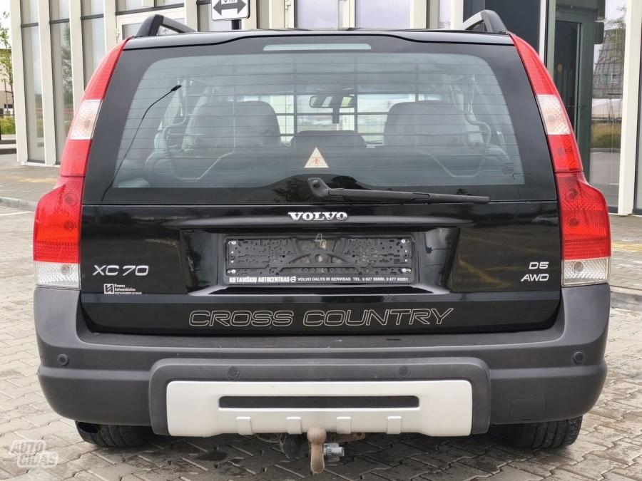 Black Volvo XC70 2007 in Vilnius, with an engine capacity of 2.40 L and mileage of 315 thousand km for 4580 €, photo 17 on AUTOMOTO.COM.LV