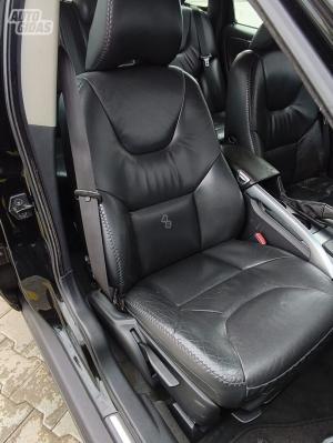 Black Volvo XC70 2007 in Vilnius, with an engine capacity of 2.40 L and mileage of 315 thousand km for 4580 €, photo 25 on AUTOMOTO.COM.LV