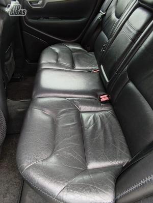 Black Volvo XC70 2007 in Vilnius, with an engine capacity of 2.40 L and mileage of 315 thousand km for 4580 €, photo 28 on AUTOMOTO.COM.LV