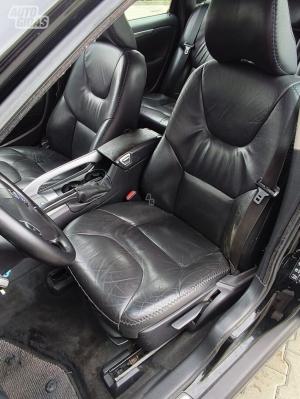 Black Volvo XC70 2007 in Vilnius, with an engine capacity of 2.40 L and mileage of 315 thousand km for 4580 €, photo 36 on AUTOMOTO.COM.LV