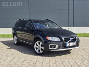 Black Volvo XC70 2008 in Riga, with an engine capacity of 2.40 L and mileage of 287 thousand km for 6500 €, photo 2 on AUTOMOTO.COM.LV