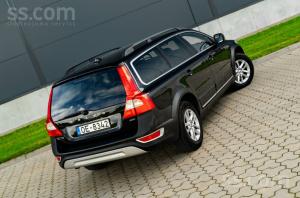 Black Volvo XC70 2008 in Riga, with an engine capacity of 2.40 L and mileage of 287 thousand km for 6990 €, photo 8 on AUTOMOTO.COM.LV