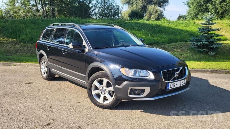 Melns Volvo XC70 2008 Rīga, ar dzinēja tilpumu 2.40 L un nobraukumu 126 tūkst. km par 10850 €, foto 1 vietnē AUTOMOTO.COM.LV