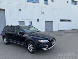 Black Volvo XC70 2008 in Rezekne, with an engine capacity of 2.40 L and mileage of 296 thousand km for 5200 €, photo 3 on AUTOMOTO.COM.LV