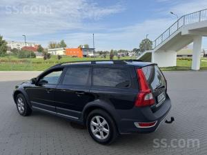 Black Volvo XC70 2008 in Rezekne, with an engine capacity of 2.40 L and mileage of 296 thousand km for 5200 €, photo 7 on AUTOMOTO.COM.LV