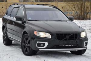 Black Volvo XC70 2008 in Vilnius, with an engine capacity of 2.40 L and mileage of 294 thousand km for 4999 €, photo  on AUTOMOTO.COM.LV