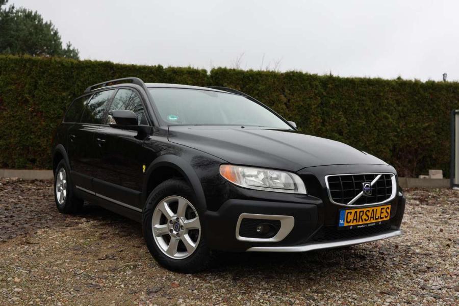 Melns Volvo XC70 2008 Alīta, ar dzinēja tilpumu 2.40 L un nobraukumu 289 tūkst. km par 5950 €, foto 2 vietnē AUTOMOTO.COM.LV