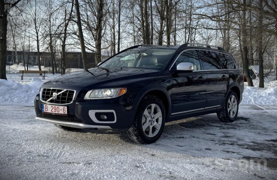 Melns Volvo XC70 2008 Rīga, ar dzinēja tilpumu 2.40 L un nobraukumu 338 tūkst. km par 6990 €, foto 1 vietnē AUTOMOTO.COM.LV