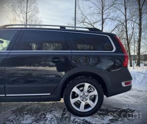 Melns Volvo XC70 2008 Rīga, ar dzinēja tilpumu 2.40 L un nobraukumu 338 tūkst. km par 6990 €, foto 9 vietnē AUTOMOTO.COM.LV