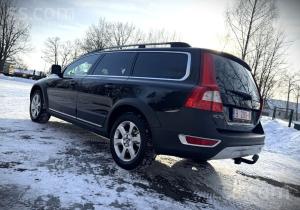 Melns Volvo XC70 2008 Rīga, ar dzinēja tilpumu 2.40 L un nobraukumu 338 tūkst. km par 6990 €, foto 12 vietnē AUTOMOTO.COM.LV