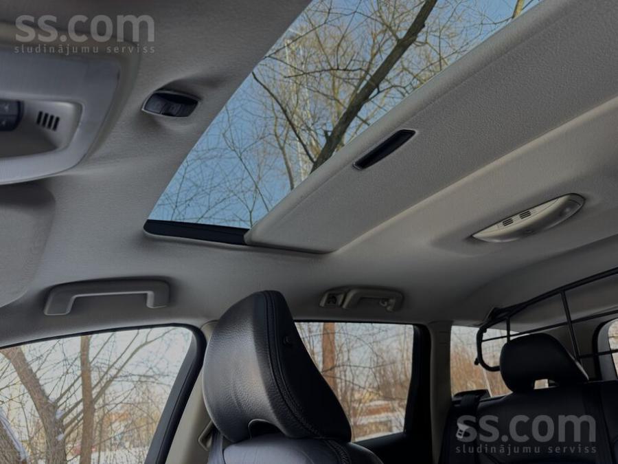 Melns Volvo XC70 2008 Rīga, ar dzinēja tilpumu 2.40 L un nobraukumu 338 tūkst. km par 6990 €, foto 23 vietnē AUTOMOTO.COM.LV
