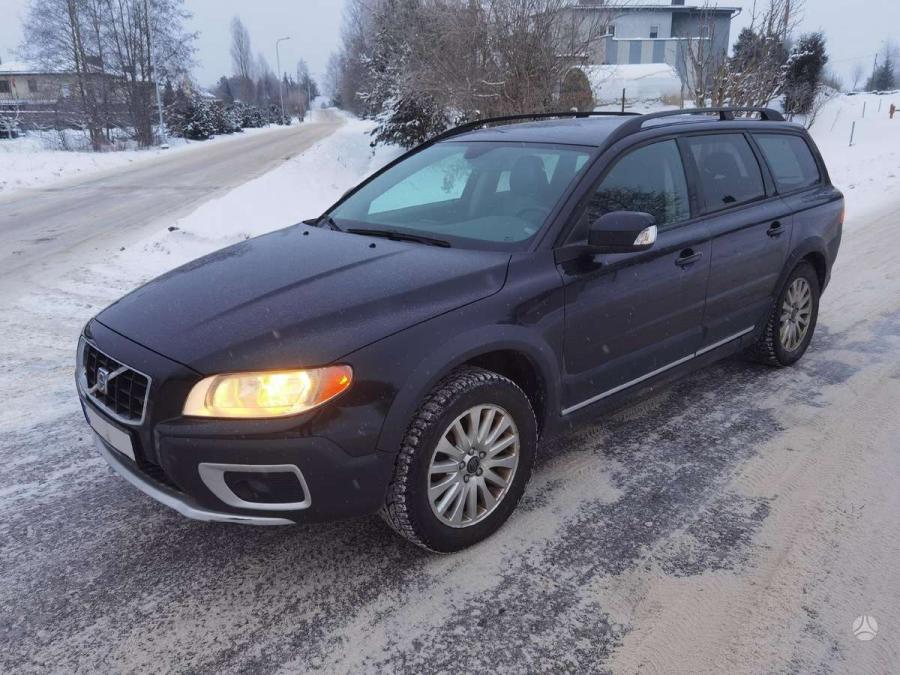 Melns Volvo XC70 2008 Viļņa, ar dzinēja tilpumu 2.40 L un nobraukumu 356 tūkst. km par 4900 €, foto 2 vietnē AUTOMOTO.COM.LV