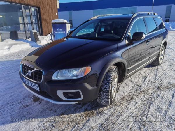 Black Volvo XC70 2008 in Rapla, with an engine capacity of 2.40 L and mileage of 325 thousand km for 6000 €, photo 1 on AUTOMOTO.COM.LV