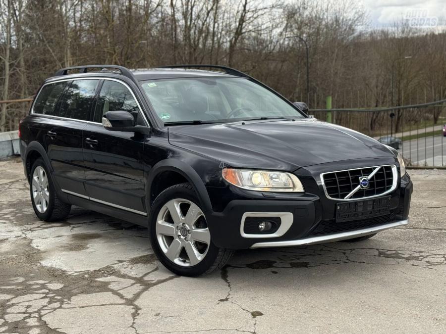 Black Volvo XC70 2008 in Vilnius, with an engine capacity of 2.40 L and mileage of 287 thousand km for 5800 €, photo 8 on AUTOMOTO.COM.LV
