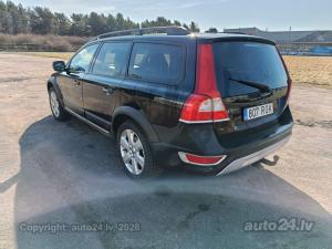 Black Volvo XC70 2008 in Tallinn, with an engine capacity of 2.40 L and mileage of 251 thousand km for 6900 €, photo 5 on AUTOMOTO.COM.LV