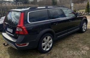 Melns Volvo XC70 2008 Cēsis, ar dzinēja tilpumu 2.40 L un nobraukumu 313 tūkst. km par 4800 €, foto 4 vietnē AUTOMOTO.COM.LV