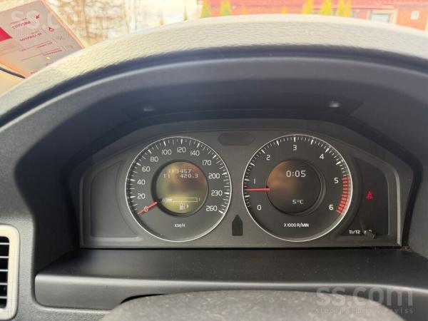 Melns Volvo XC70 2008 Cēsis, ar dzinēja tilpumu 2.40 L un nobraukumu 313 tūkst. km par 4800 €, foto 6 vietnē AUTOMOTO.COM.LV