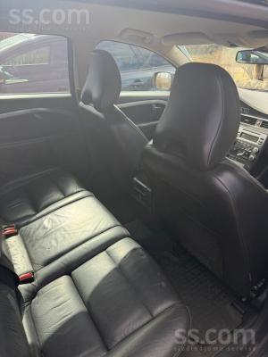 Melns Volvo XC70 2008 Cēsis, ar dzinēja tilpumu 2.40 L un nobraukumu 313 tūkst. km par 4800 €, foto 10 vietnē AUTOMOTO.COM.LV
