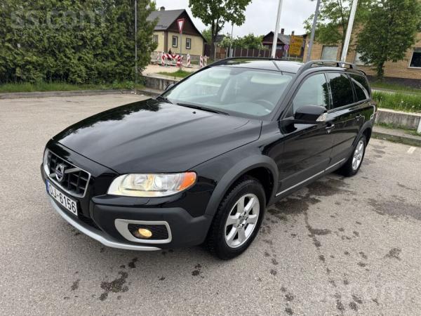 Black Volvo XC70 2008 in Daugavpils, with an engine capacity of 2.40 L and mileage of 338 thousand km for 6950 €, photo 1 on AUTOMOTO.COM.LV