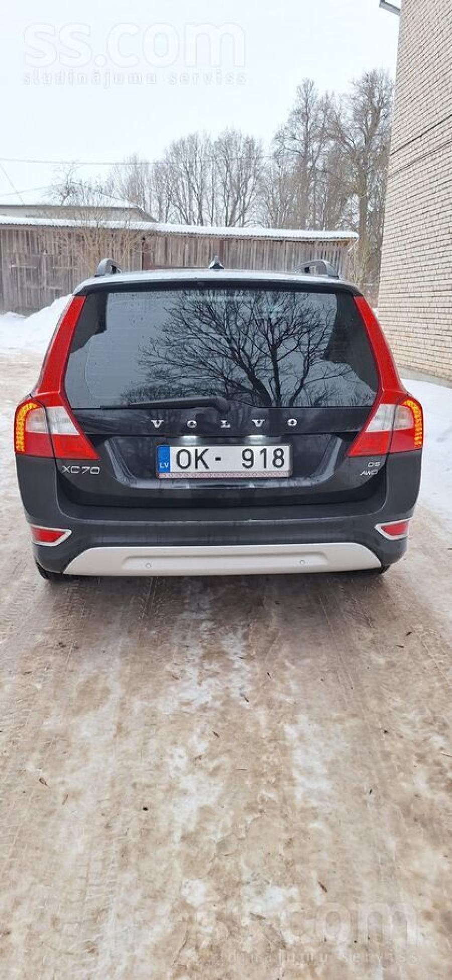 Melns Volvo XC70 2008 Rēzekne, ar dzinēja tilpumu 2.40 L un nobraukumu 233 tūkst. km par 6399 €, foto 12 vietnē AUTOMOTO.COM.LV