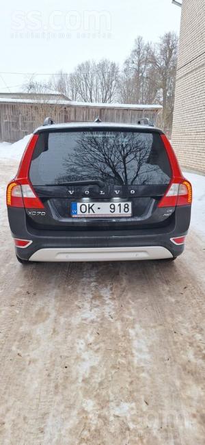 Melns Volvo XC70 2008 Rēzekne, ar dzinēja tilpumu 2.40 L un nobraukumu 233 tūkst. km par 6399 €, foto 13 vietnē AUTOMOTO.COM.LV