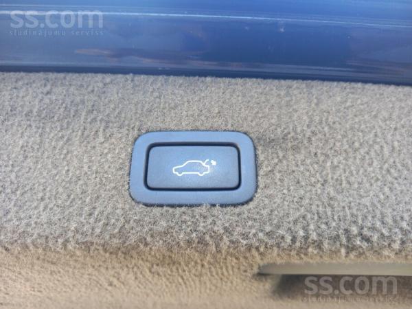 Black Volvo XC70 2008 in Riga, with an engine capacity of 2.40 L and mileage of 0 thousand km for 6000 €, photo 8 on AUTOMOTO.COM.LV