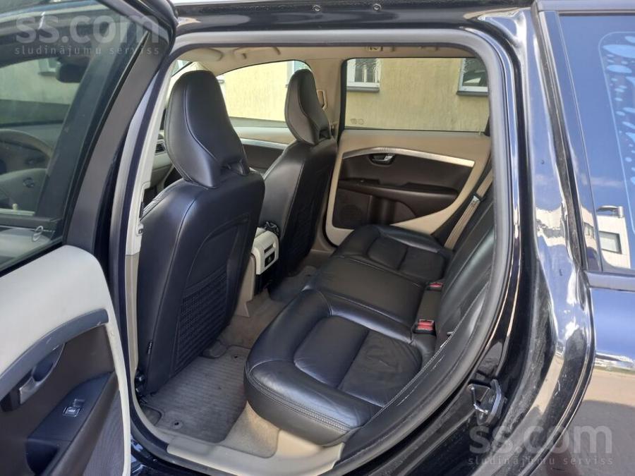 Melns Volvo XC70 2008 Rīga, ar dzinēja tilpumu 2.40 L un nobraukumu 0 tūkst. km par 6000 €, foto 11 vietnē AUTOMOTO.COM.LV