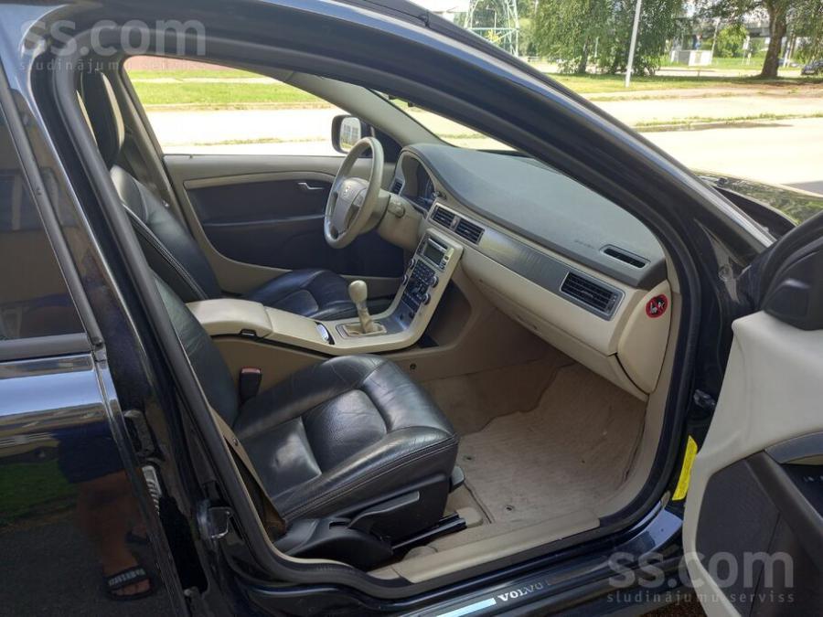 Melns Volvo XC70 2008 Rīga, ar dzinēja tilpumu 2.40 L un nobraukumu 0 tūkst. km par 6000 €, foto 12 vietnē AUTOMOTO.COM.LV